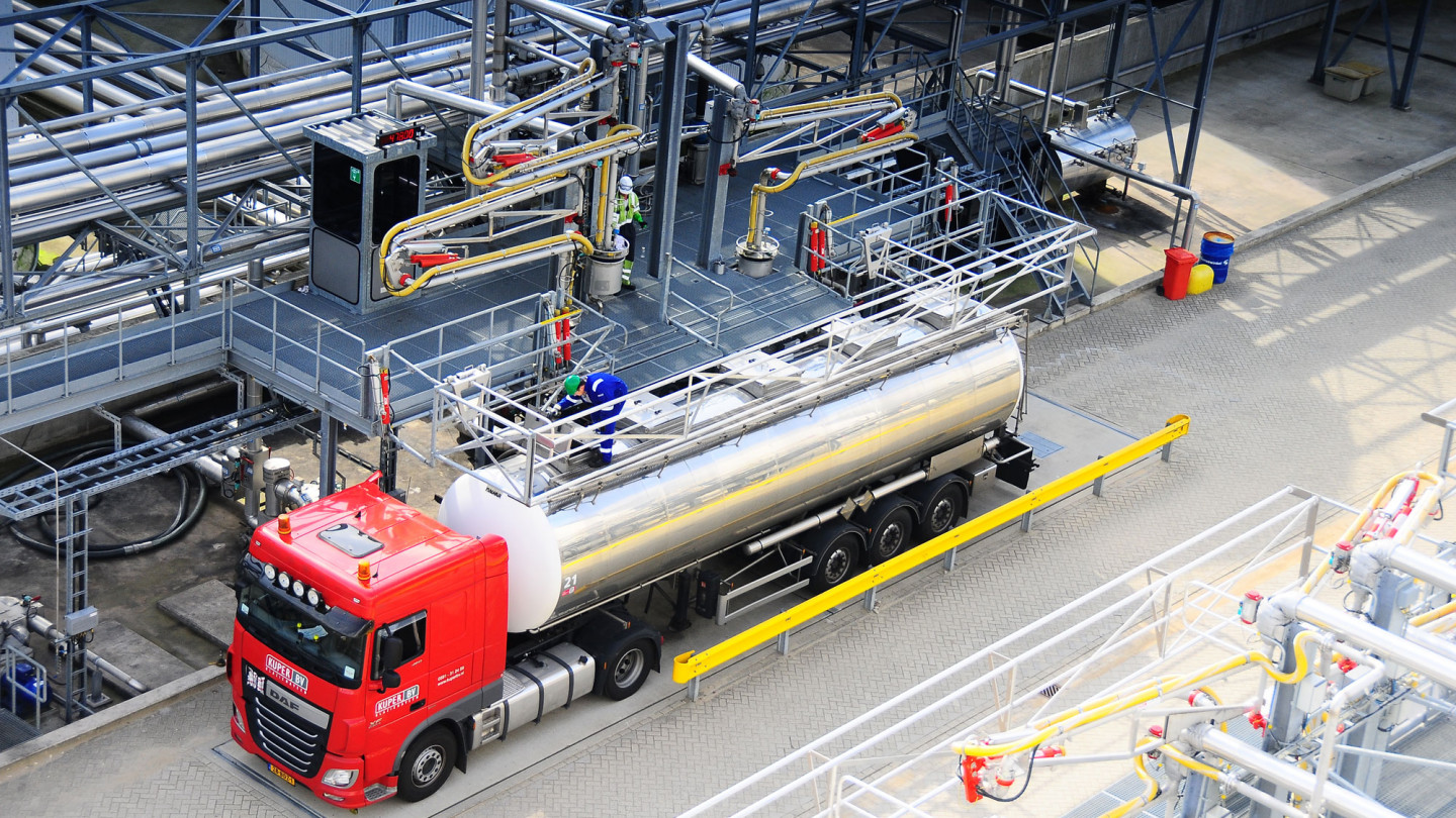 Skids d’injection chimique et manifolds pour les nouveaux puits - SEGITEC